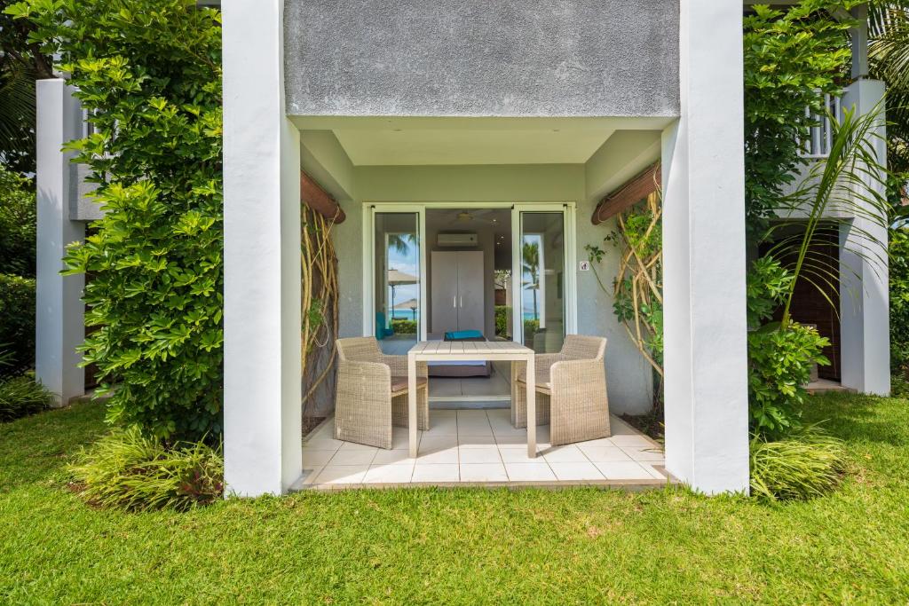 Mon Choisy Beach Resort Insula Mauritius - OcaziiTuristice.ro